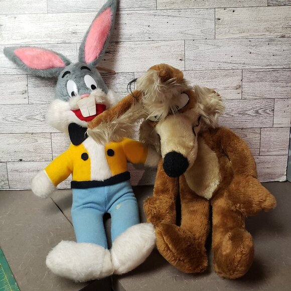 Toys | Rare Vintage Bugs Bunny And Wile E Coyote Collectible | Poshmark